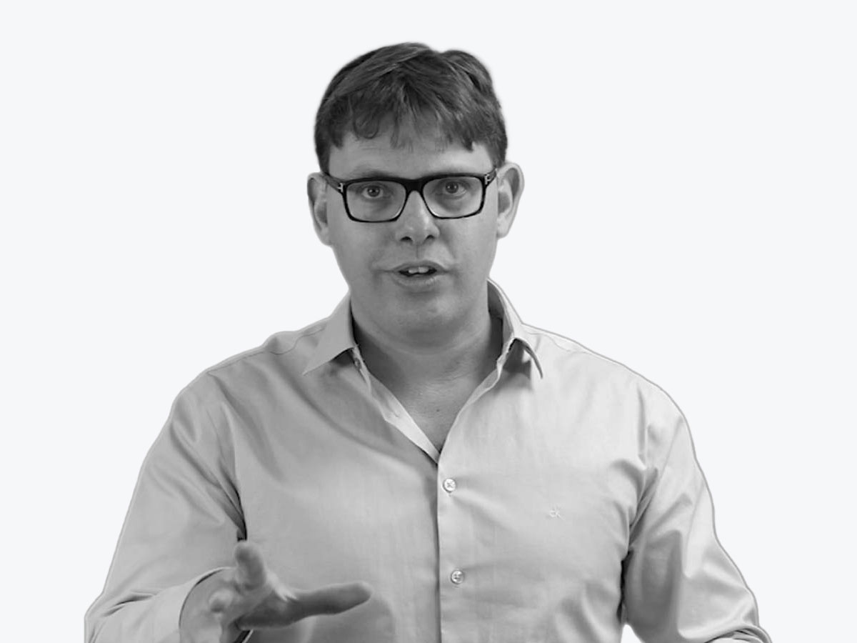 Critical thinking expert Tom Chatfield joins the CrossKnowledge Faculty