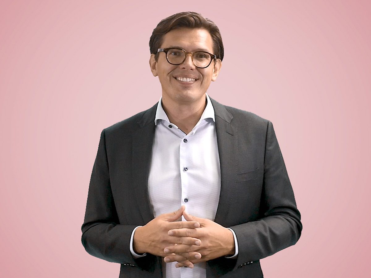 Achieve Breakthroughs with Innovation Courses by Nathan Furr